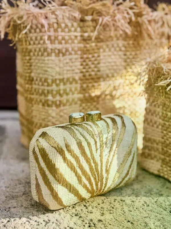 Pamela Munson Le Zoo Clutch Bag - Neutrals