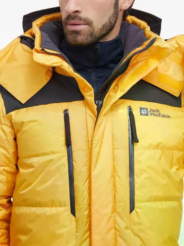 JACK WOLFSKIN 1995 Series Hooded Quilted Jacket