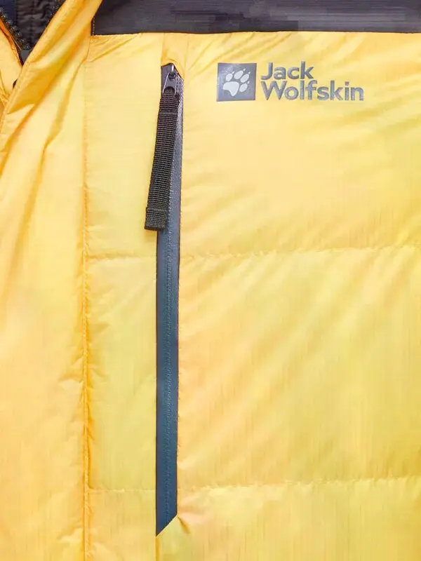 JACK WOLFSKIN 1995 Series Hooded Quilted Jacket