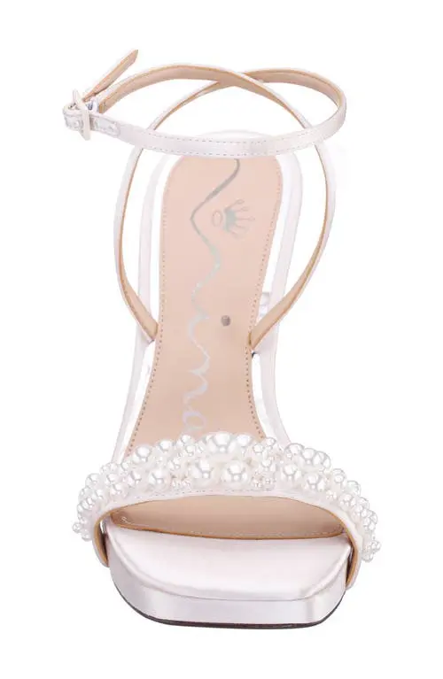 Nina Evette Platform Sandals With Ankle Strap And Pearl Detail - Ivory