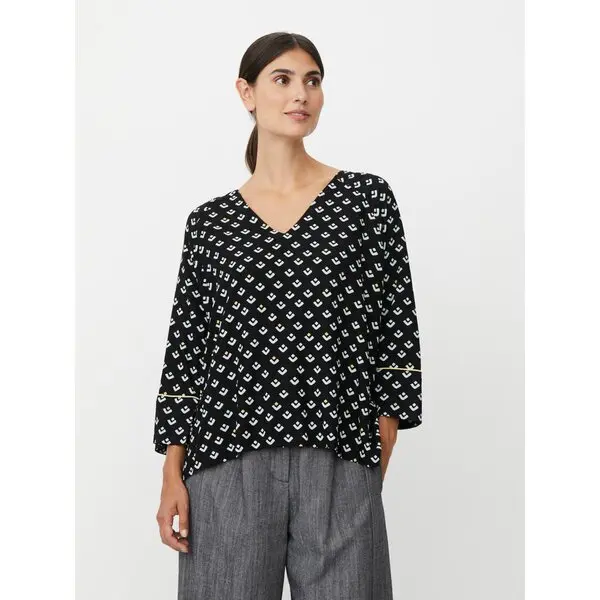 MASAI COPENHAGEN Beniko V-neck Printed Blouse