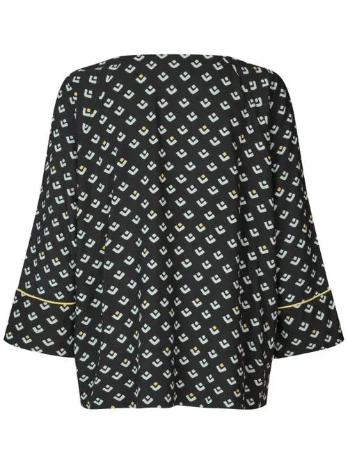 MASAI COPENHAGEN Beniko V-neck Printed Blouse
