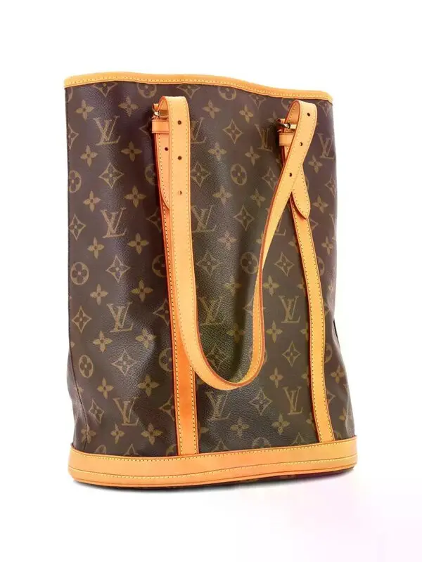 LOUIS VUITTON Monogram Canvas Gm Bucket Bag