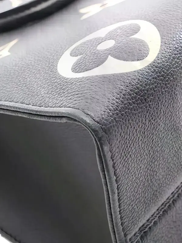 LOUIS VUITTON On The Go Mm Monogram Tote Bag