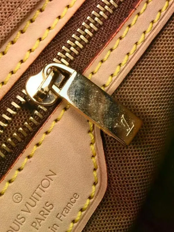 LOUIS VUITTON 2004 Monogram Canvas Panda Trotteur Shoulder Bag