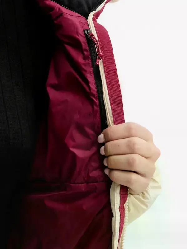 PEAK PERFORMANCE Hooded Puffer Jacket