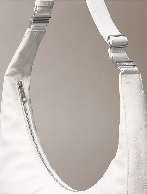 Calvin Klein Curved Shoulder Bag - White Alyssum