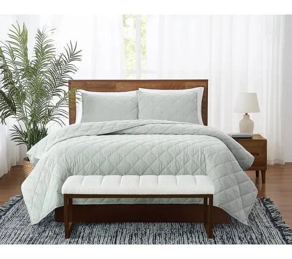 BROOKLYN LOOM Pinstripe King Quilt Set