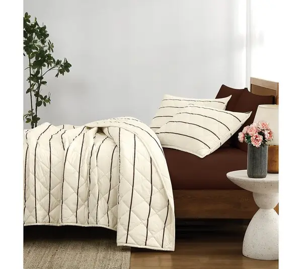 BROOKLYN LOOM Hayward Stripe King Quilt Set