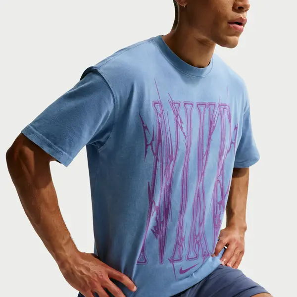 Nike T-shirt