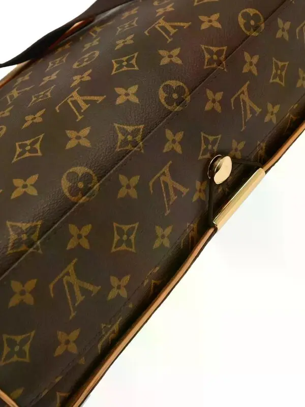 LOUIS VUITTON 2004 Abbesses Monogram Shoulder Bag