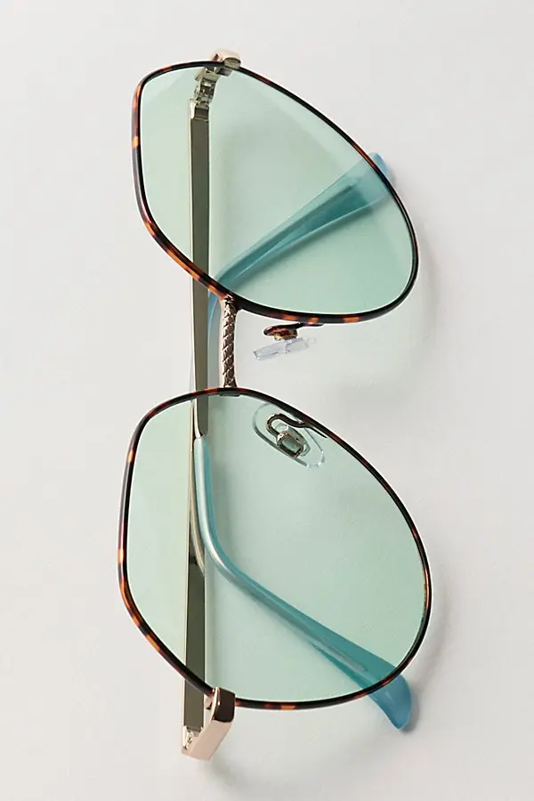 Free People Misty Classic Round Sunglasses - Tort/mojito