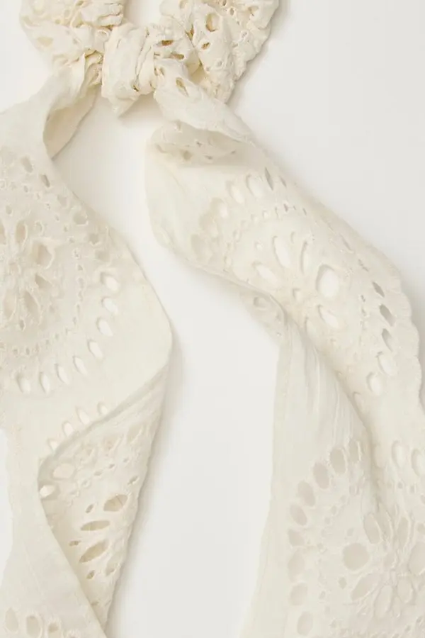Free People High Sky Pony Scarf - Ivory Eyelet