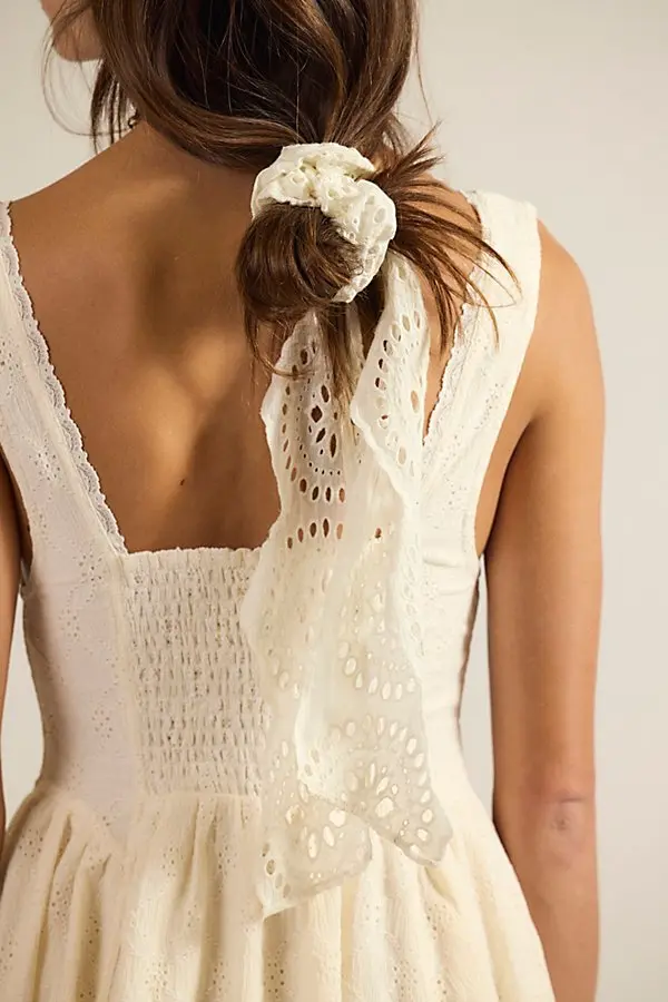Free People High Sky Pony Scarf - Ivory Eyelet