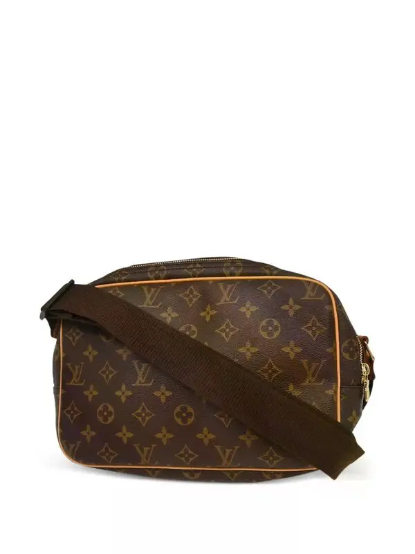 LOUIS VUITTON 2002 Monogram Reporter Shoulder Bag