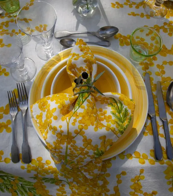SUMMERILL & BISHOP Linen Mimosa Tablecloth