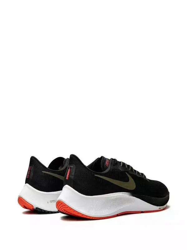 Nike Air Zoom Pegasus 37 Low-top Sneakers