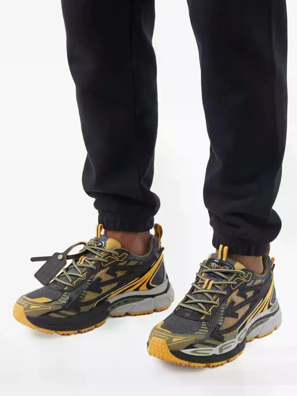 Off-White Be Right Back" Arrow Motif Lace-up Sneakers - Black