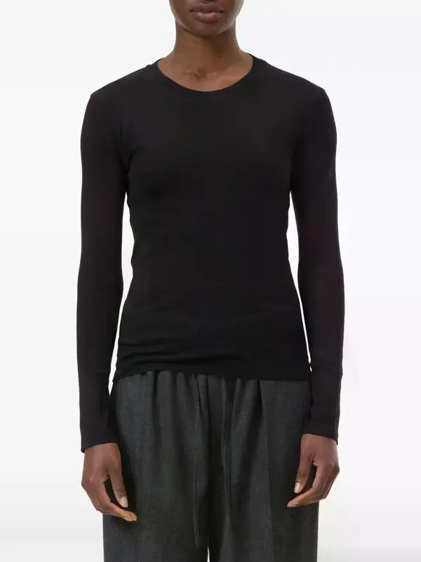 Closed Long-sleeve Top