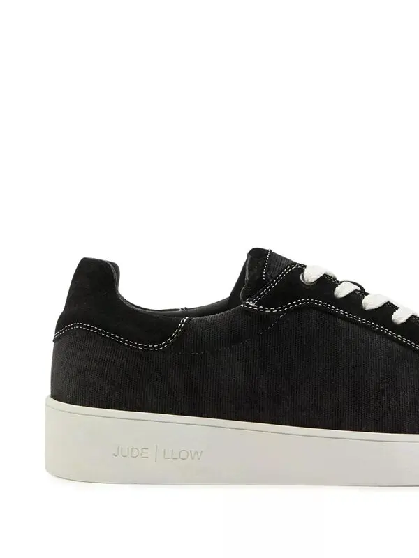 JUDE LLOW Phelipe Suede Sneakers - Black