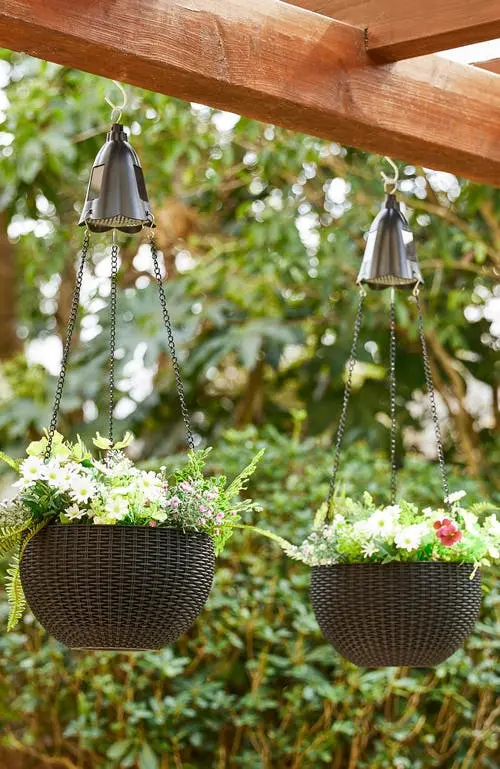 GLITZHOME Set Of 2 Solar Lighted Hanging Plastic Basket Planters