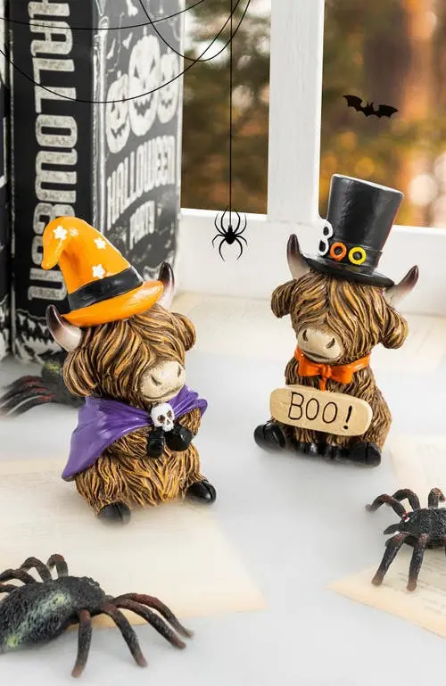 GLITZHOME Set Of 2 Halloween Resin Skull Or Highland Cow Table Decor