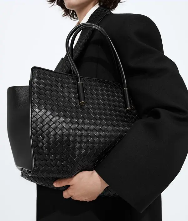 Bottega Veneta Intrecciato Leather Tote Bag - Black