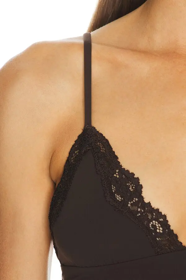 SKIMS Fits Everybody Lace Triangle Cami & Boyshort Set - Espresso