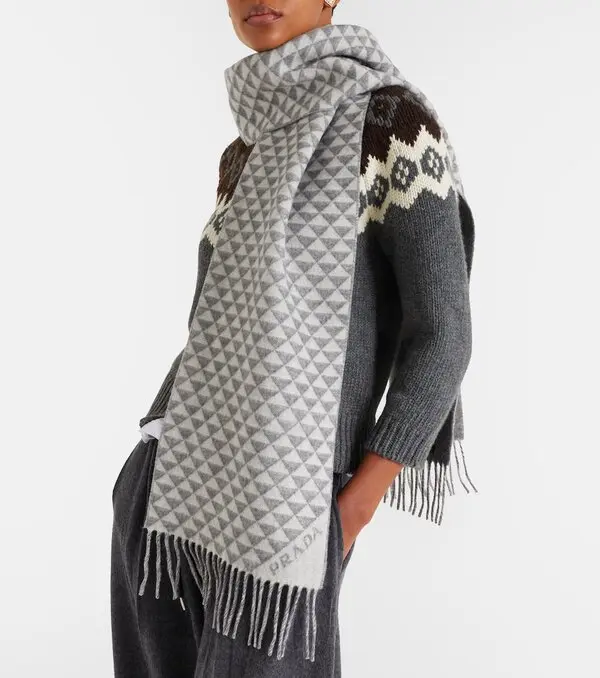 Prada Logo Wool And Cashmere Jacquard Scarf - Grey