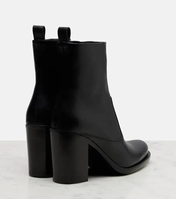 Chloé Phoenix Leather Ankle Boots