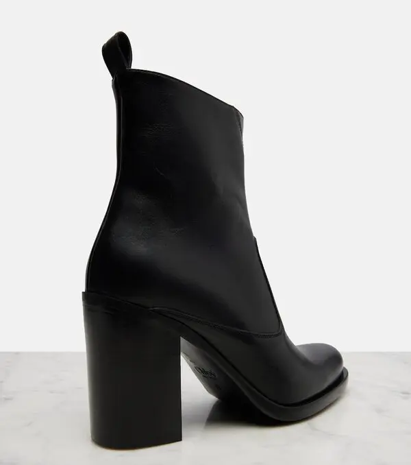 Chloé Phoenix Leather Ankle Boots