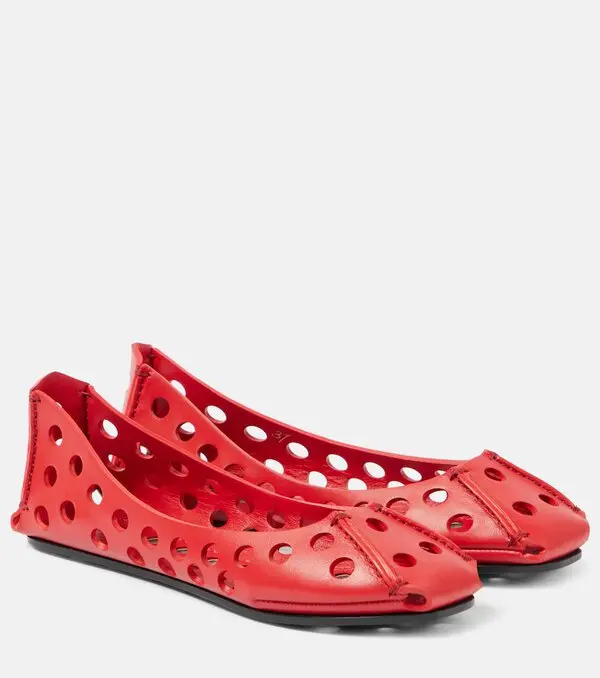 Alaïa Gathered Leather Ballet Flats - Red