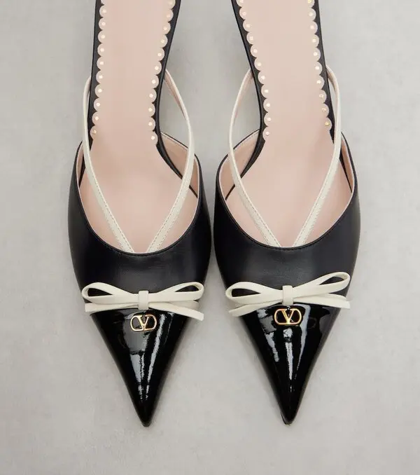 Valentino Garavani Vlogo Leather Pumps