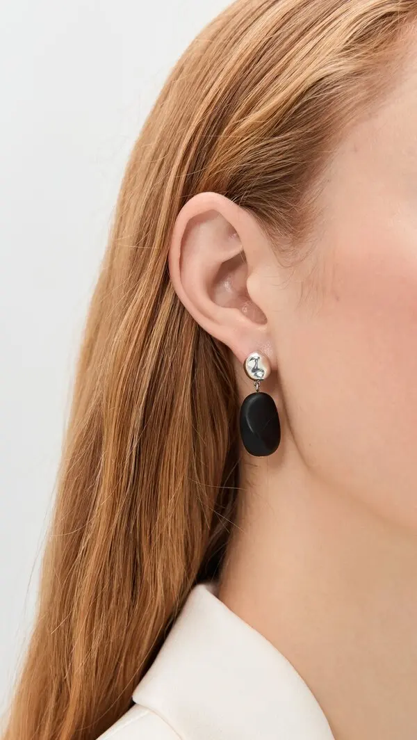 Agmes Ada Onyx Earrings