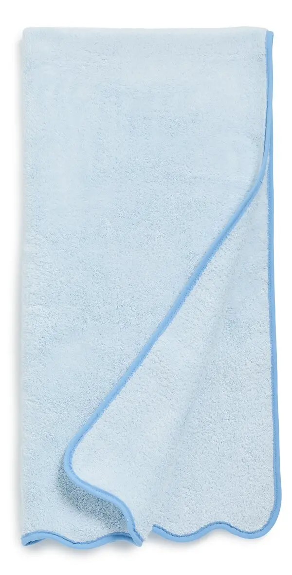 WEEZIE Scallop Bath Towel - French Blue On Light Blue