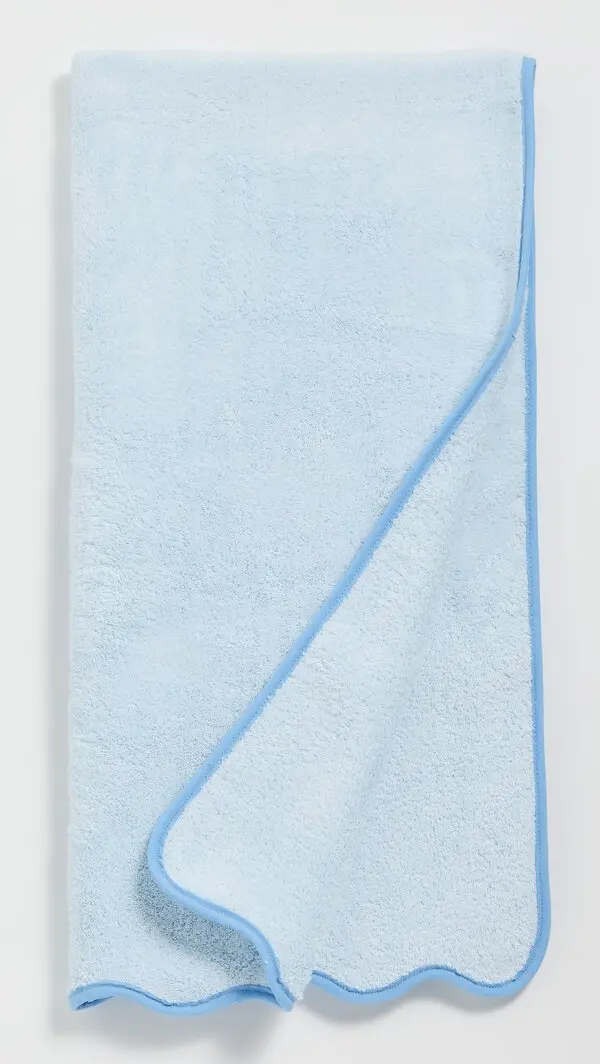 WEEZIE Scallop Bath Towel - French Blue On Light Blue