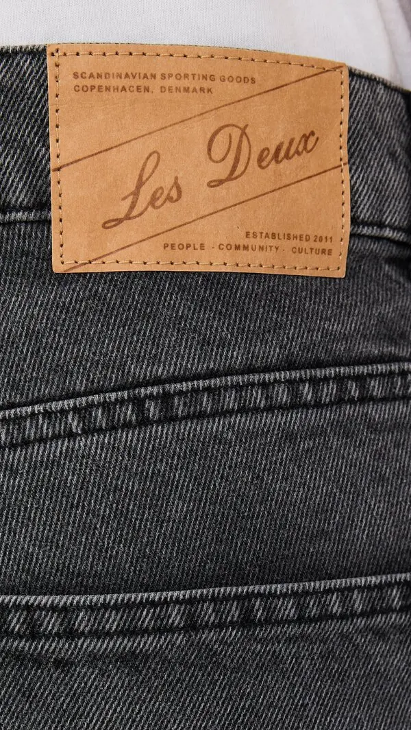 LES DEUX Ricky Washed Jeans