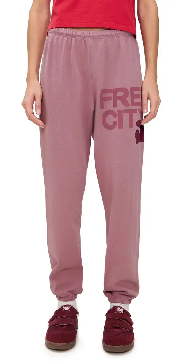 FREECITY Logo Print Sweatpants - Makeup