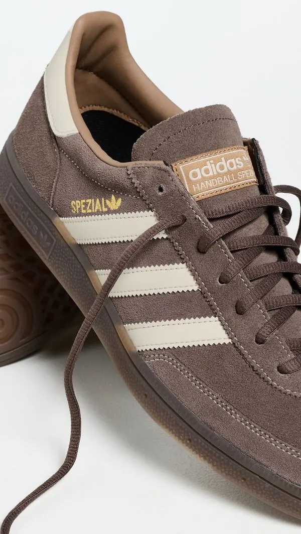 adidas Originals Handball Spezial Sneaker in BEIGE. Size Mens 12.5 / Womens 13.5