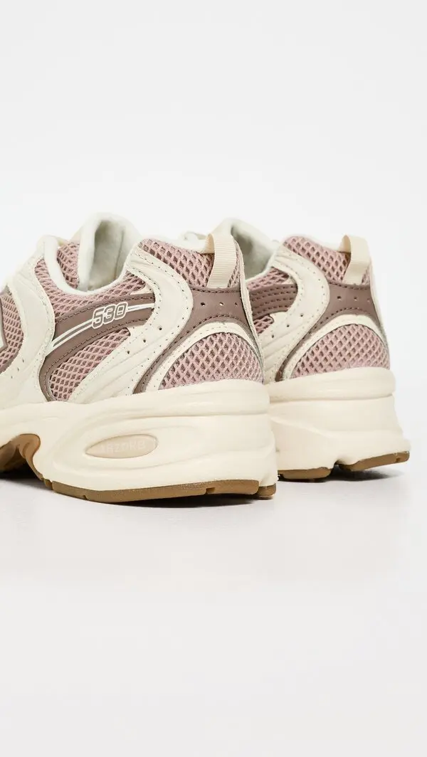 NEW BALANCE 530 Sneakers - Beige/brown
