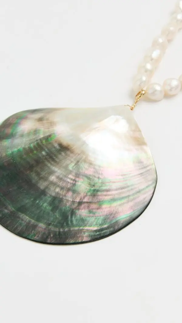 MAYAMAR Large Shell Pendant Necklace