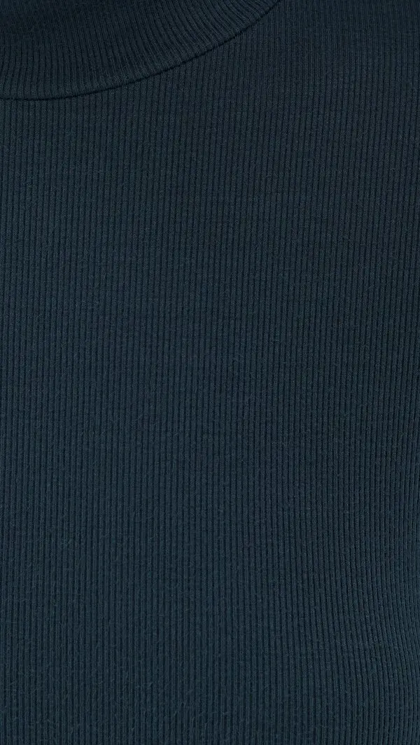 JAMIE HALLER The Mock Neck Tee - Navy