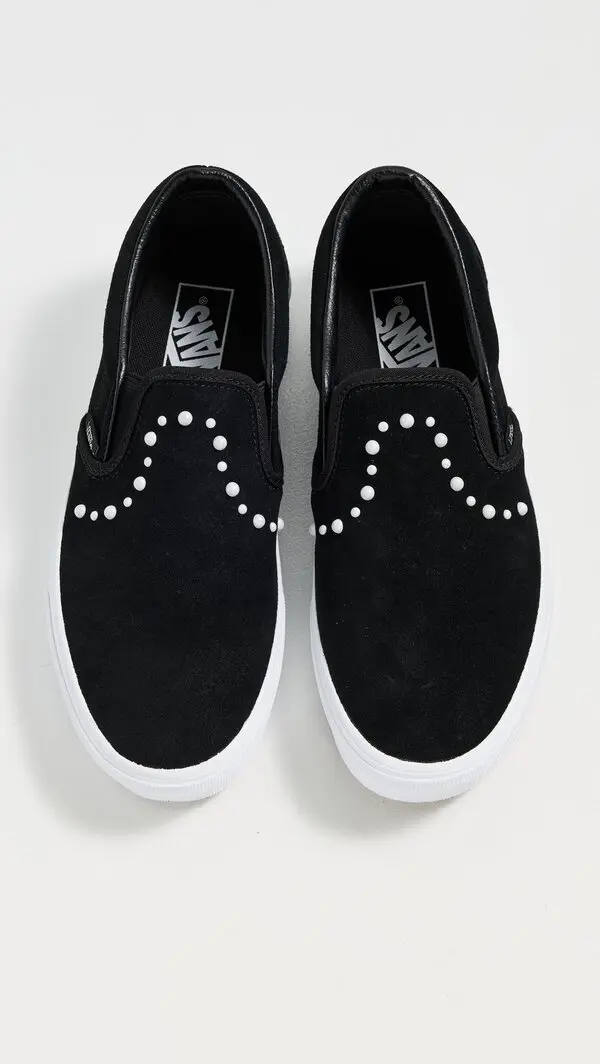 VANS Classic Slip-on Sneakers