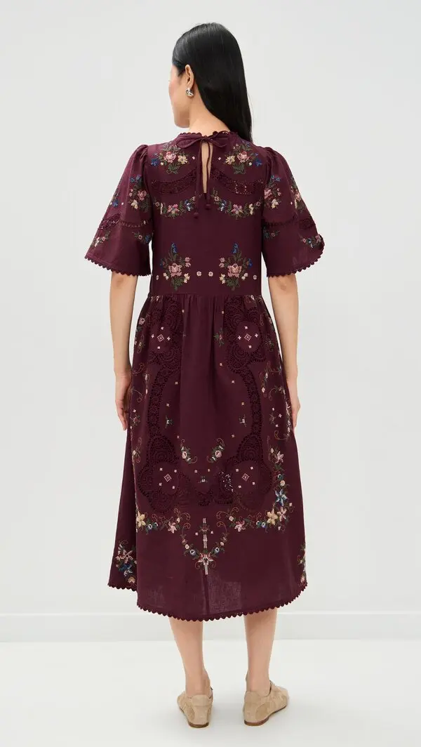 embroidered burgundy dress Elirá