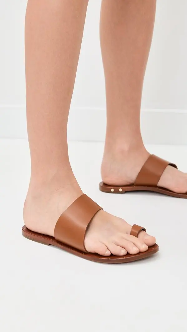 Beek Finch Leather Sandals - Tan