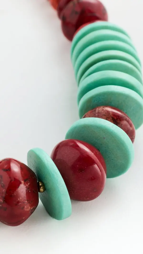 ELIZABETH COLE Momoka Dyed Howlite Necklace