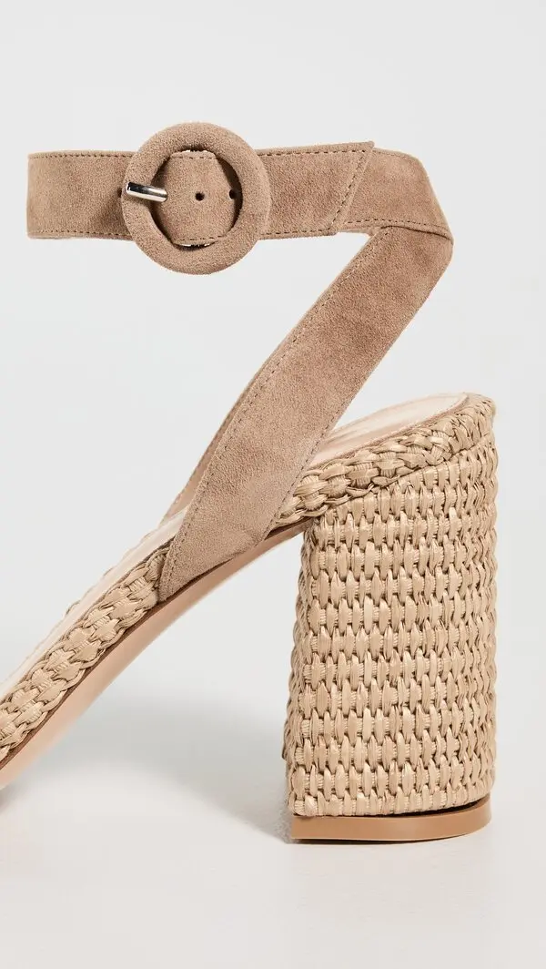 GIANVITO ROSSI Luana Camoscio Marbella Heels