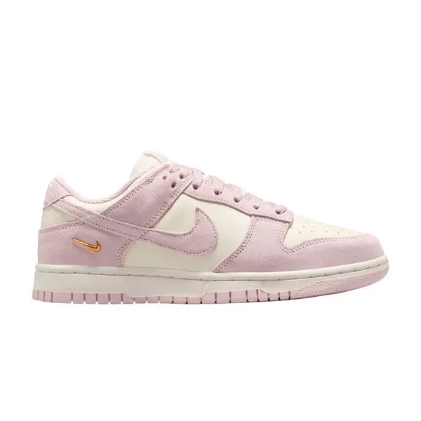Nike Dunk Low Sneakers - Pink