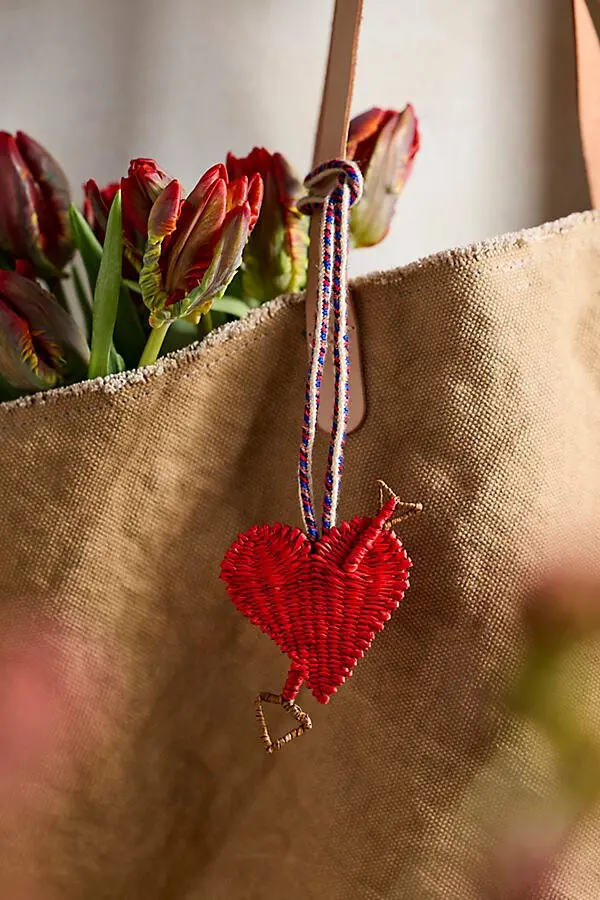 TERRAIN Heart + Arrow Straw Bag Charm - Red