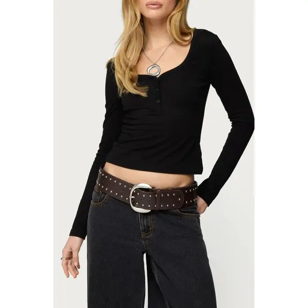 EDIKTED Leah V-neck Crop Henley Top - Black
